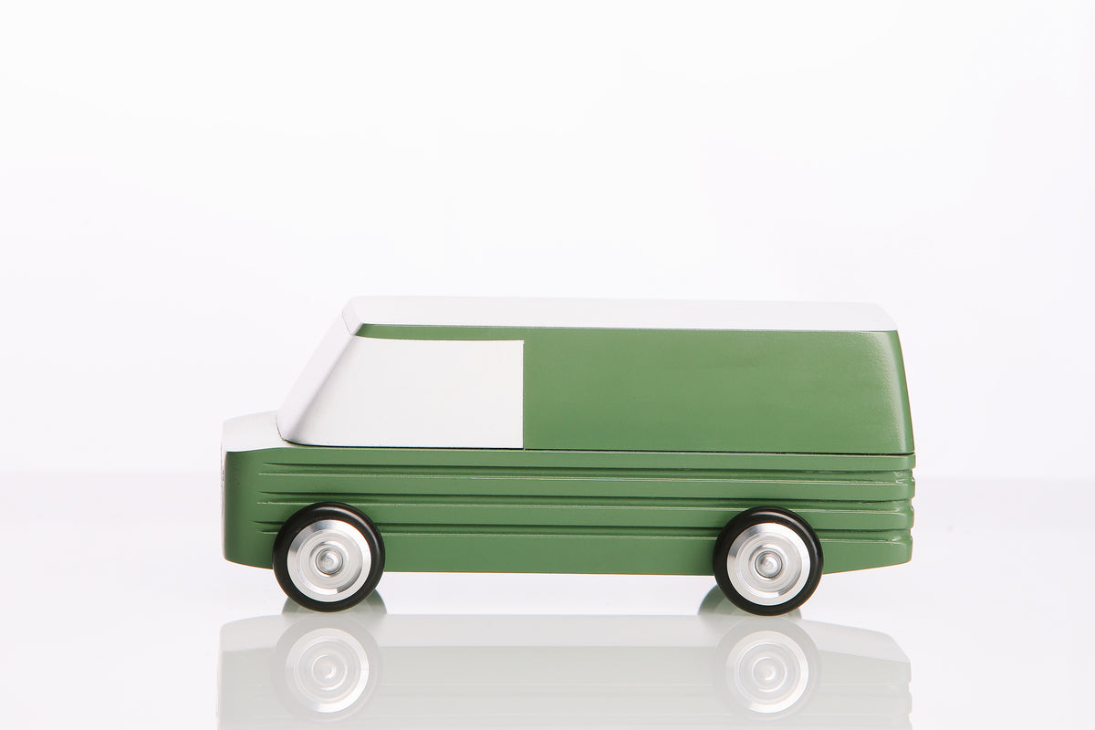 Lubly – The workhorse – store.hypeandhyper.com